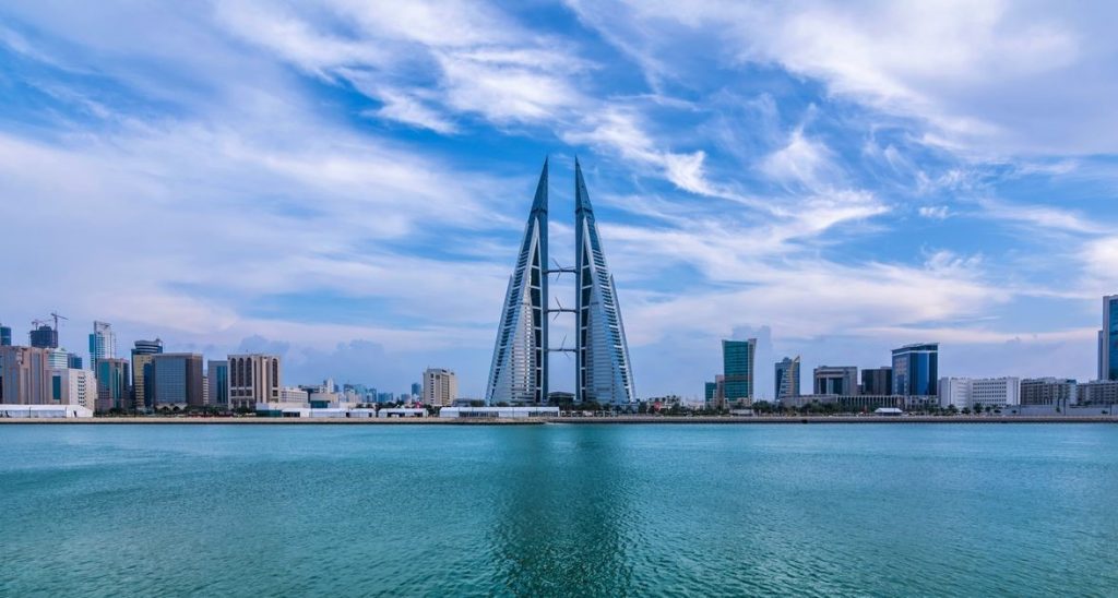 10 Coolest Examples of “Green Buildings”