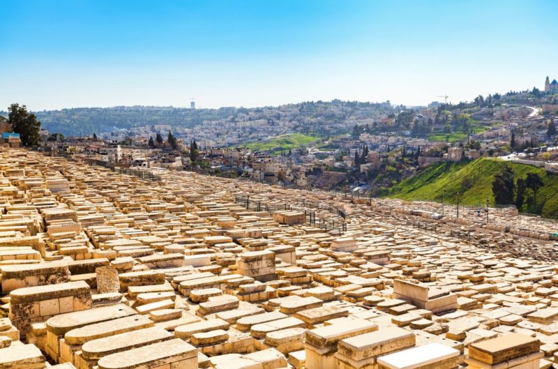 10 of the World's Most Beautiful Cemeteries Worth Visiting