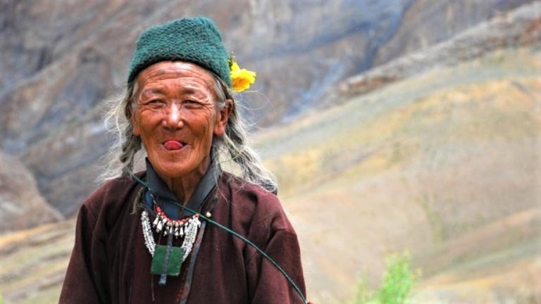 6 Unusual Ways to Greet People Around the World 6 Unusual Ways to Greet People Around the World
